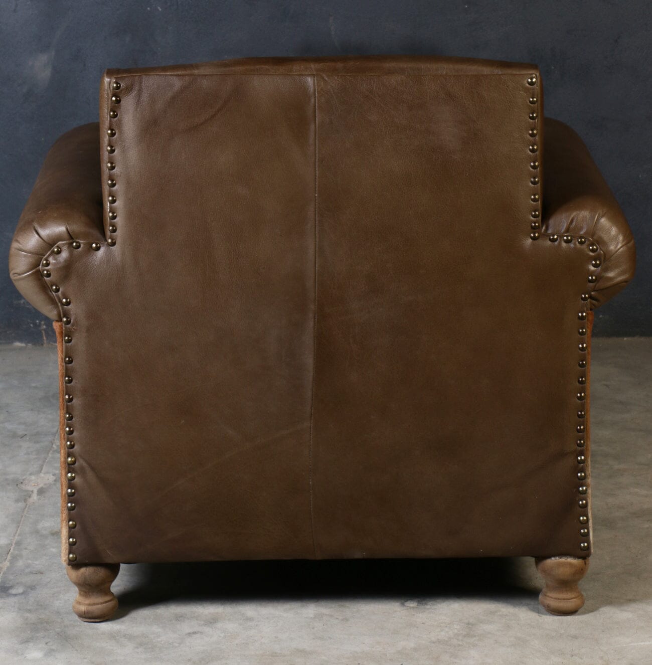 RIVERINA HAND MADE COWHIDE AND GENUINE LEATHER ARM CHAIR - Philbee ...